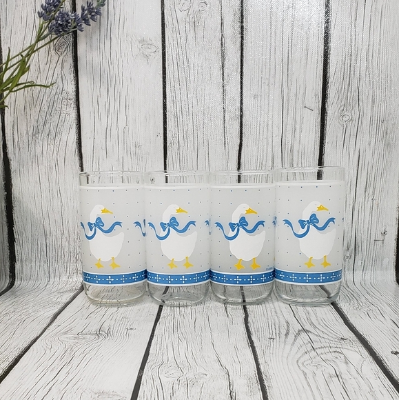 Libbey | Dining | Vtg 8s Libbey Drinking Glasses Mother Goose Country ...
